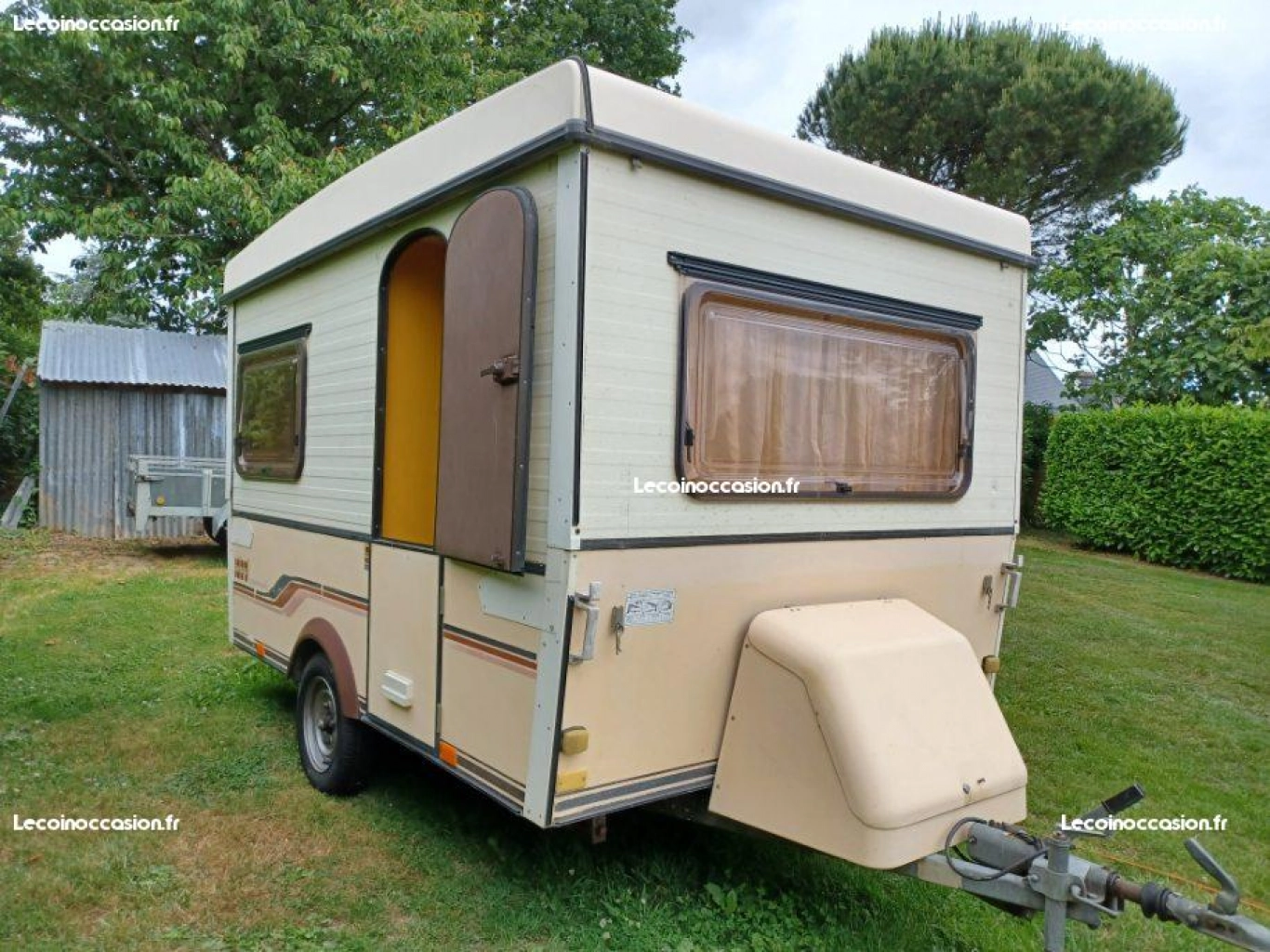 Caravane pliante en dur | tinast.fr